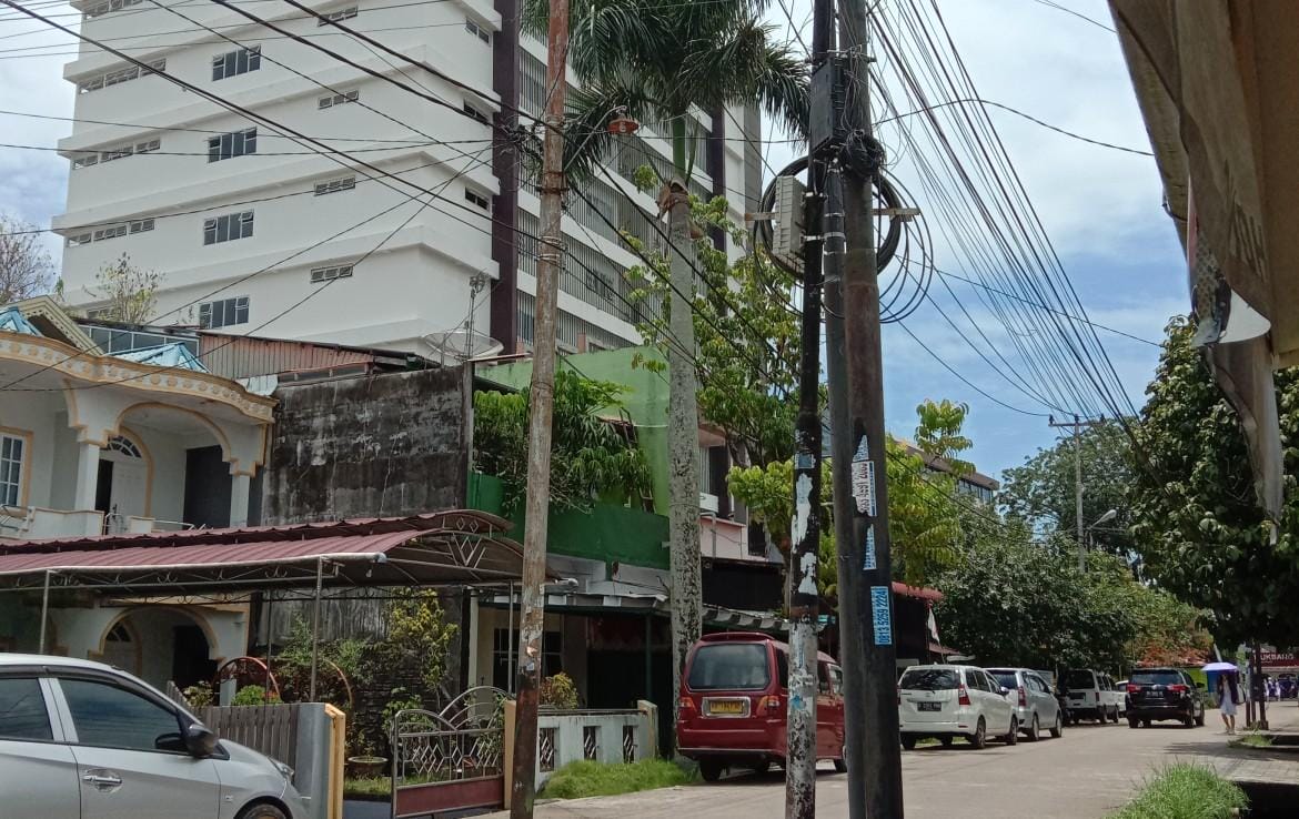 Dijual Rumah Tepi Jalan Meranti, Pontianak Kota | 9 PRO Indonesia